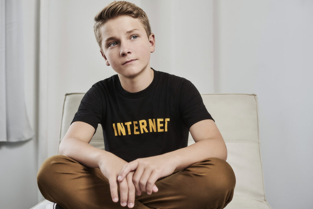 US Actor Mitchell Berg on working with Nickelodeon & art of the Side ...